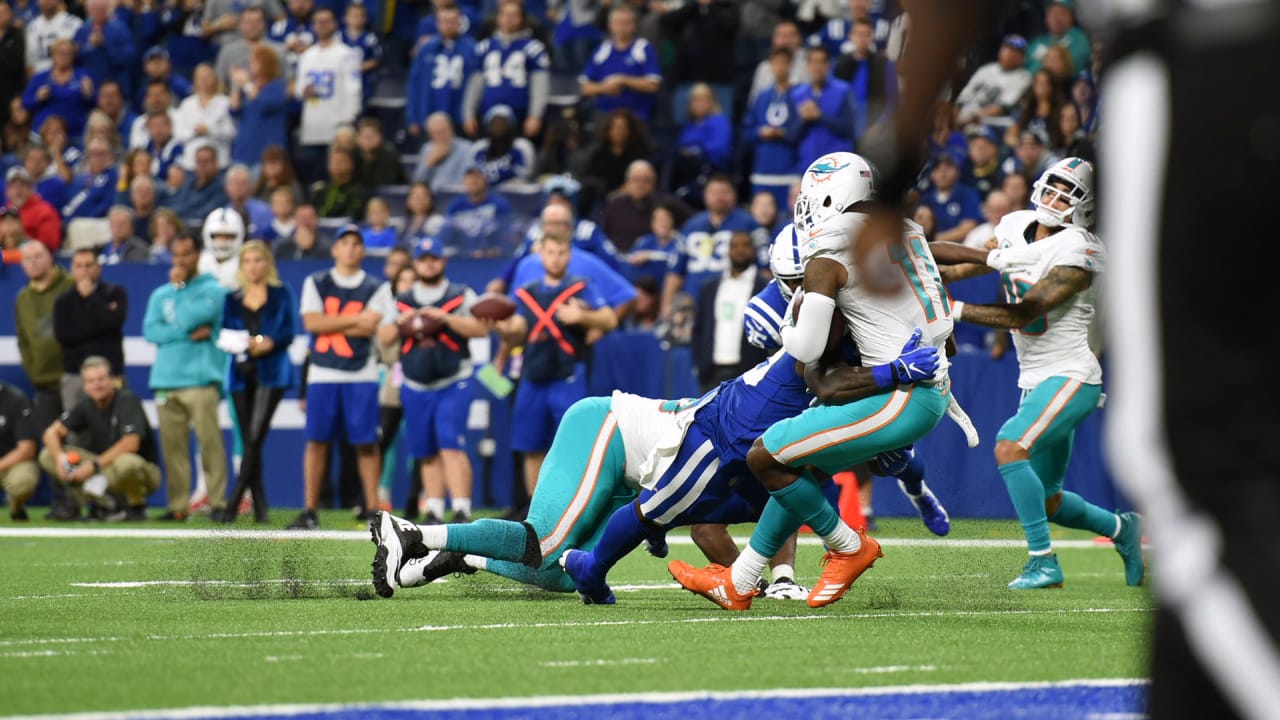 HIGHLIGHT: Matthew Adams perfectly reads Dolphins' screen play