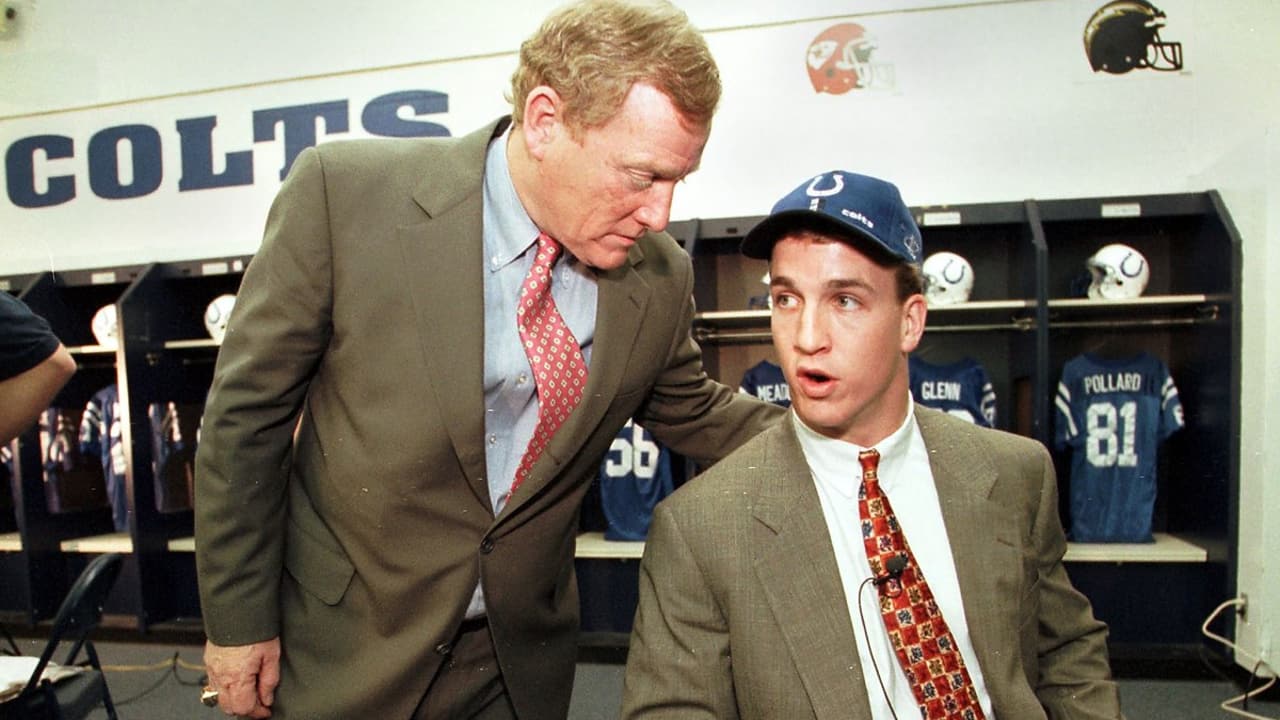 MANNING - Behind the Scenes