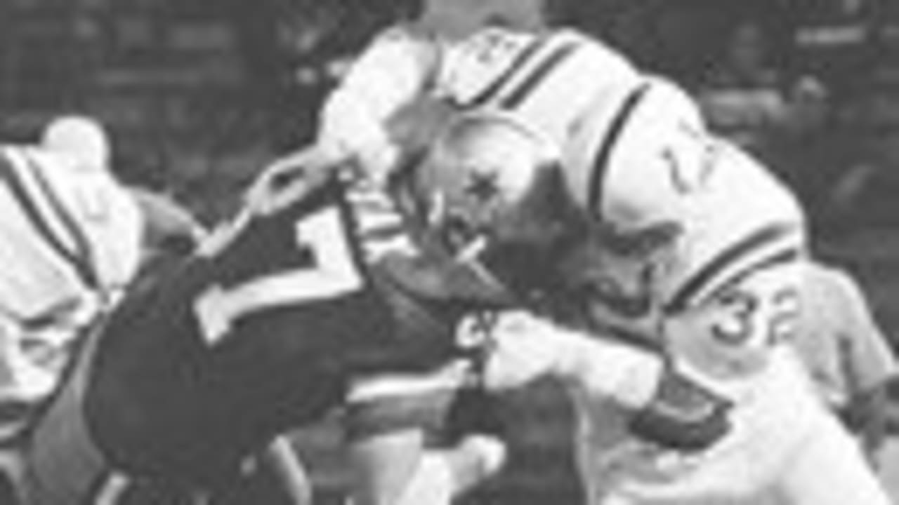 LEGENDARY LINEBACKER MADE PLAY