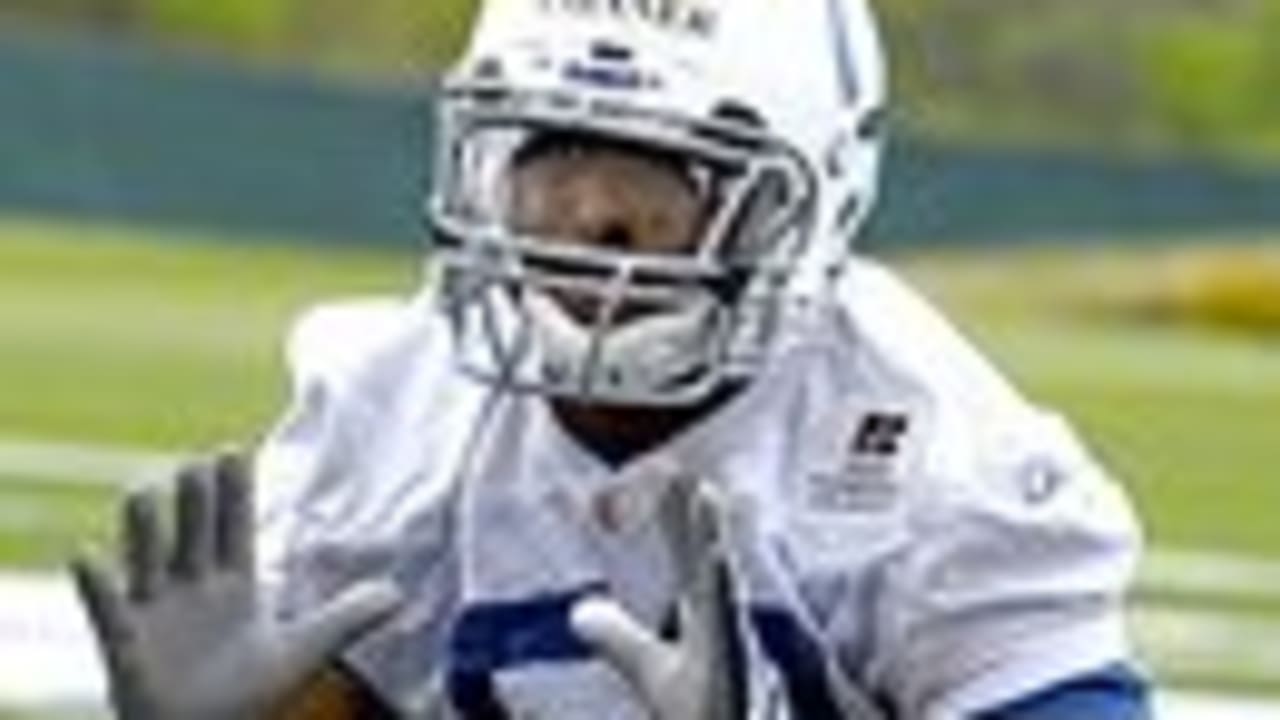 COLTS SIGN TWO DRAFT CHOICES