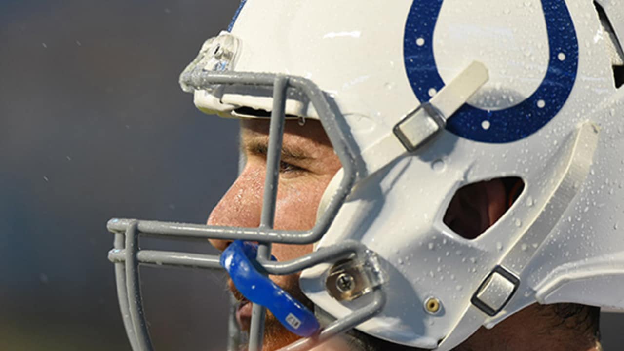 Gary Kubiak On Andrew Luck: “He Just Keeps Coming At You”
