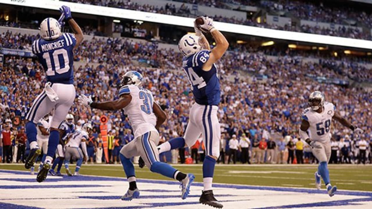 HIGHLIGHT: Luck finds Jack Doyle for 6-yard TD