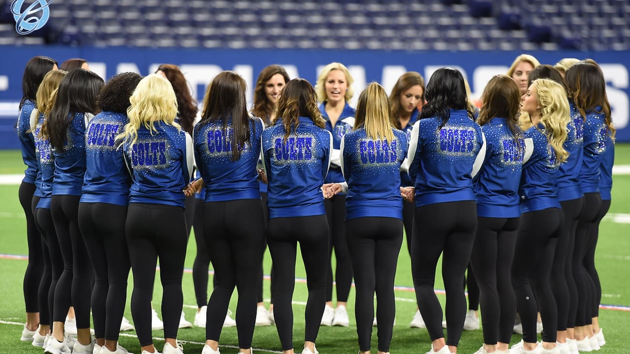 PHOTOS: Cheer Throwback Thursday - PRACTICE @ LOS