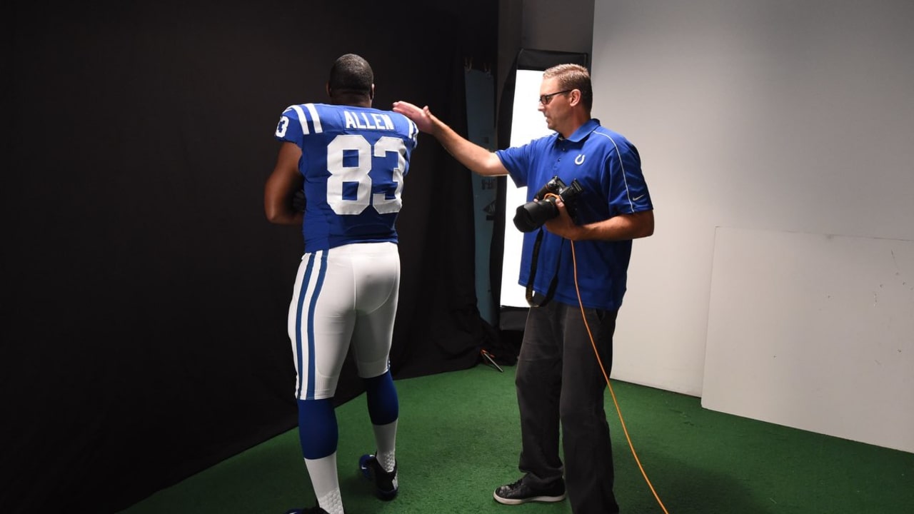 Player Photo Shoots 2015 - DWAYNE ALLEN