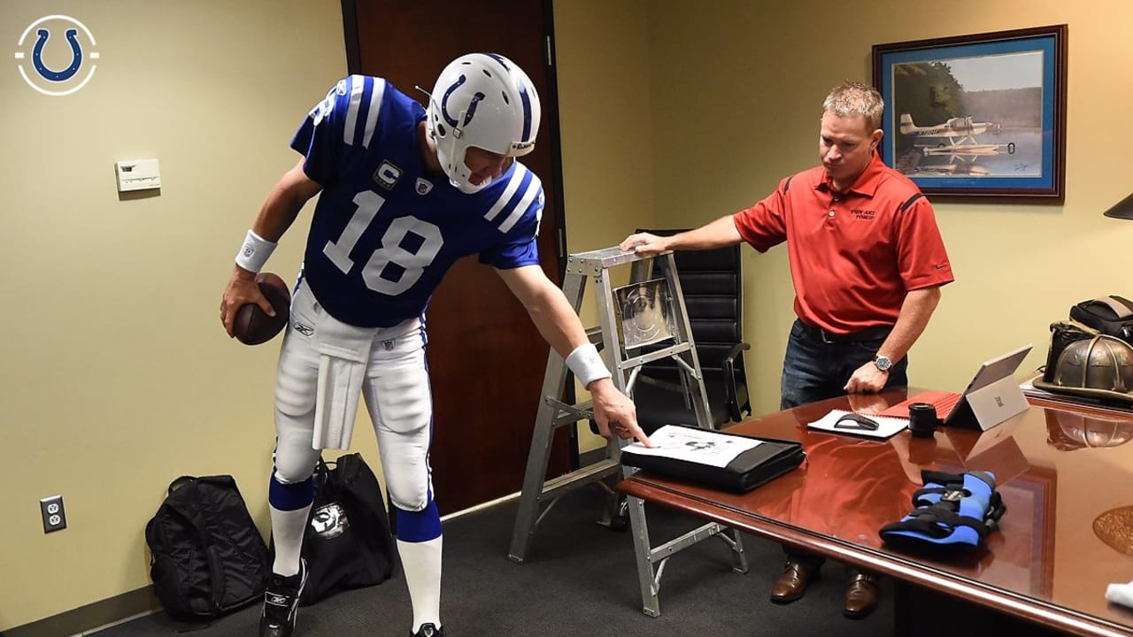 MANNING - Making of the Statue - Part 1 - FIRST MEETING