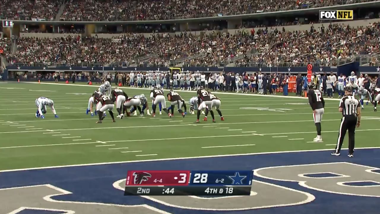 Cowboys' Blocked-Punt TD Sends Fans Into a Frenzy