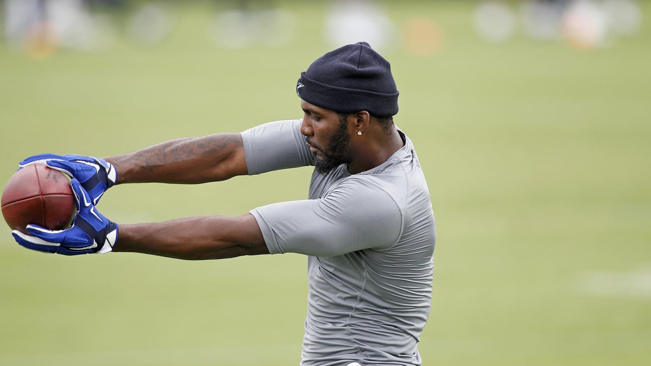 Dez: ‘Volviendo A Ser Yo' A Medida Que Progresa La Recuperación De Cirugía