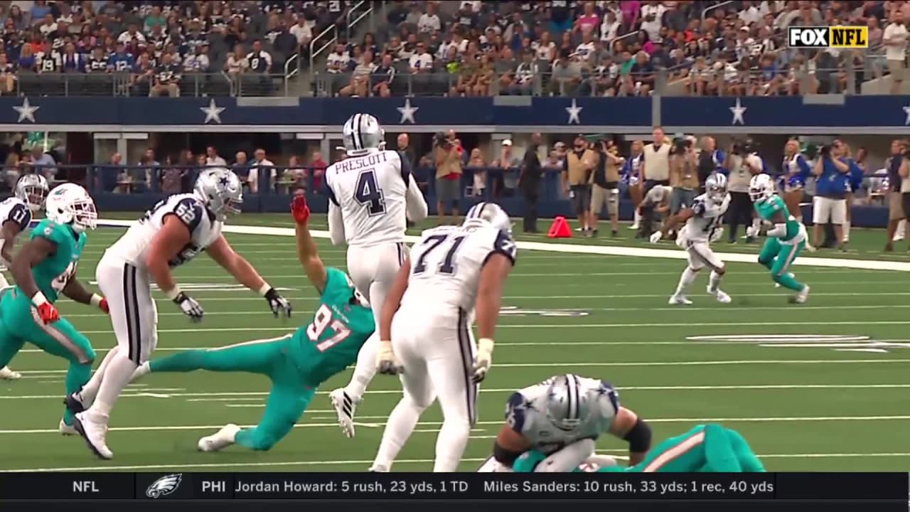 Devin Smith Gets Physical with 33-Yard Catch