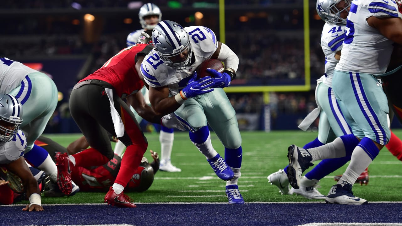 In Season Of Giving, Zeke Delivers Career Night, Memorable TD Moment
