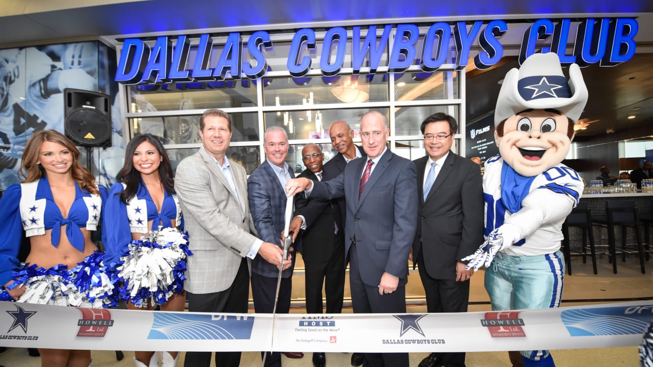 Upscale ‘Dallas Cowboys Club’ Opens Inside DFW Airport’s Terminal A