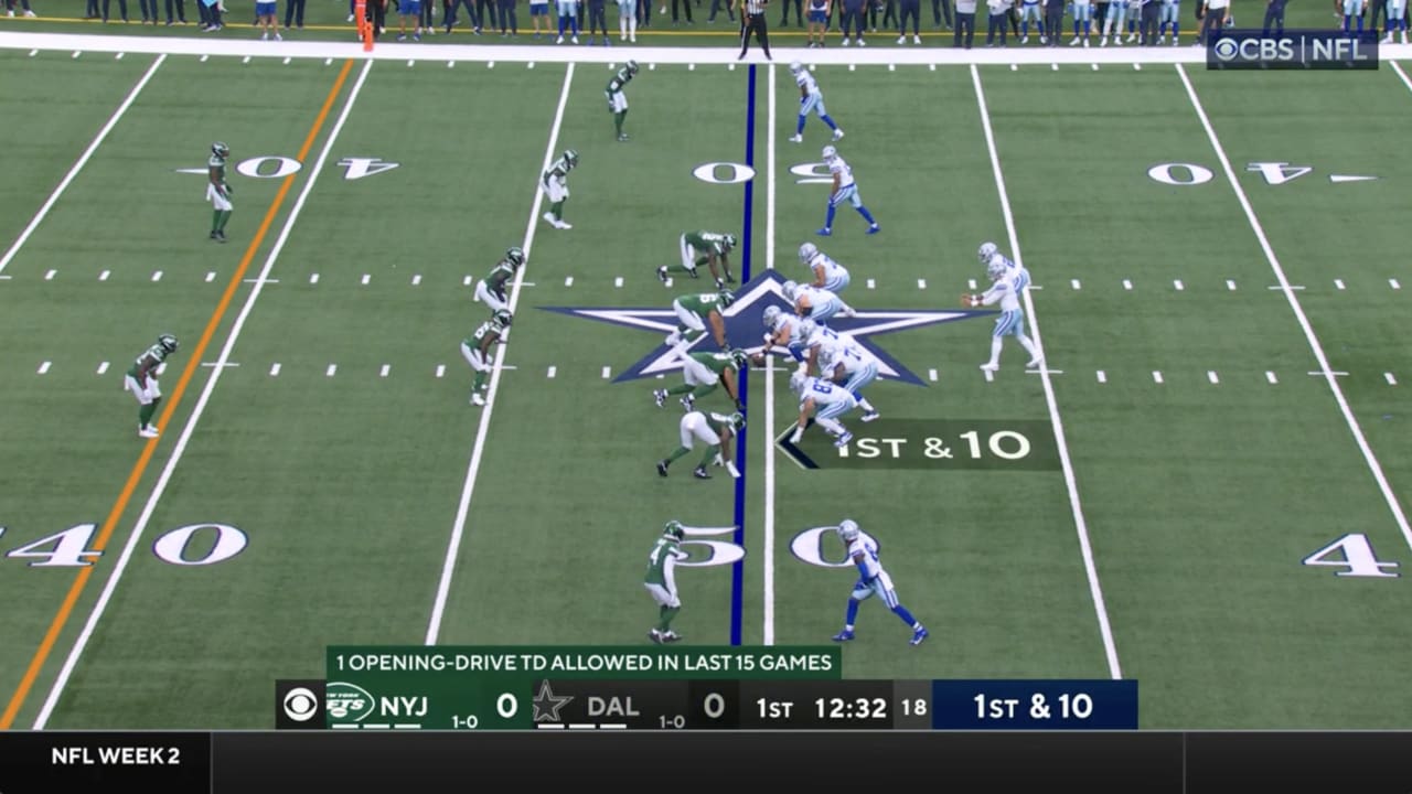 CeeDee Lamb's High-Point Catch Results in 25-yards