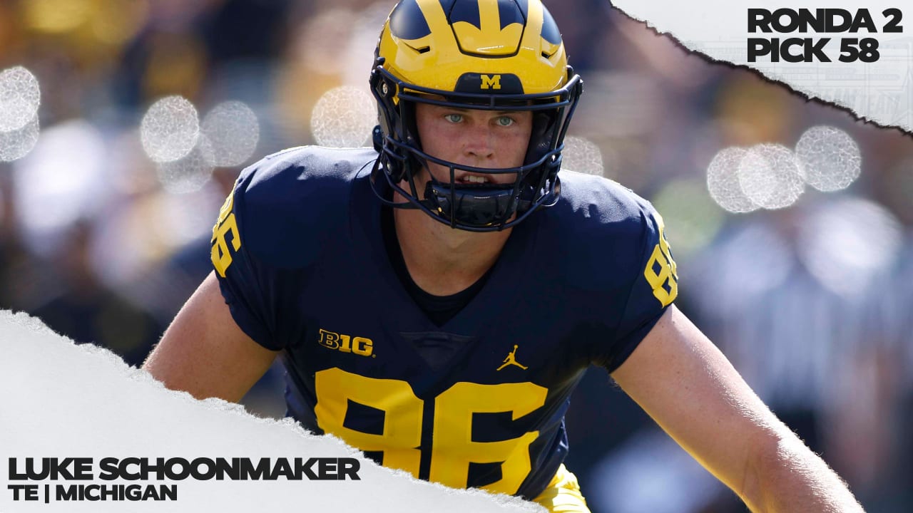 Ronda 2: TE Luke Schoonmaker se dirige a Dallas