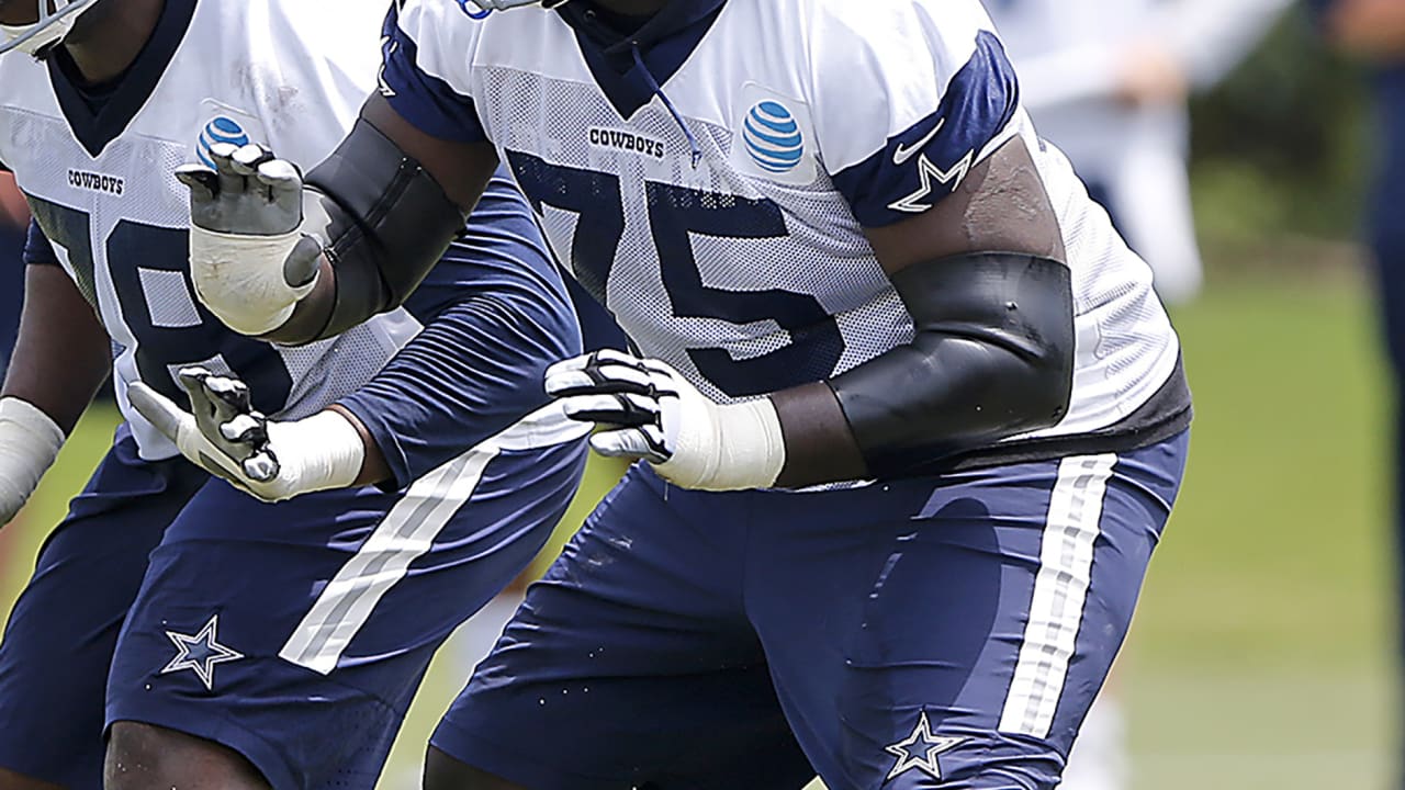 Byron Bell's Hard Working Paying Off With First-Team Reps At Left Guard