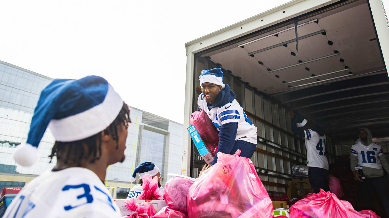Salvation Army Angel Tree Truck Loading | 2022