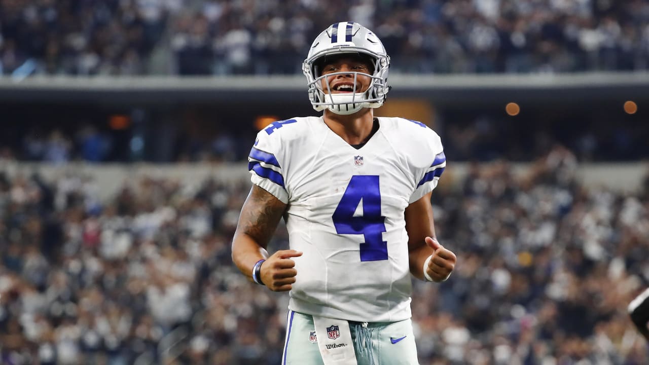 Dak Prescott gana premio de "Pepsi NFL Rookie of the Year"