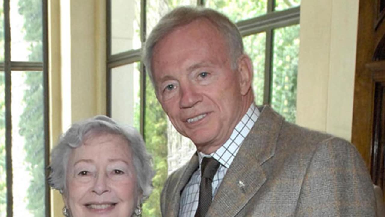 Jerry Jones’ Mother, Arminta Jones, Passes Away Tuesday