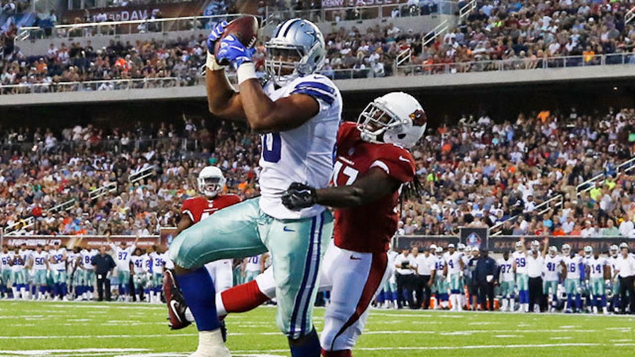 Rico Gathers Makes Fingertip Touchdown Catch