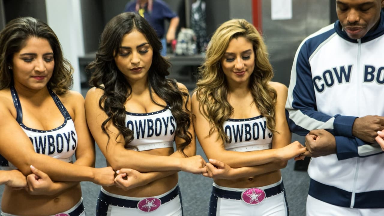 Thanksgiving Day with the Dallas Cowboys Rhythm & Blue Dancers