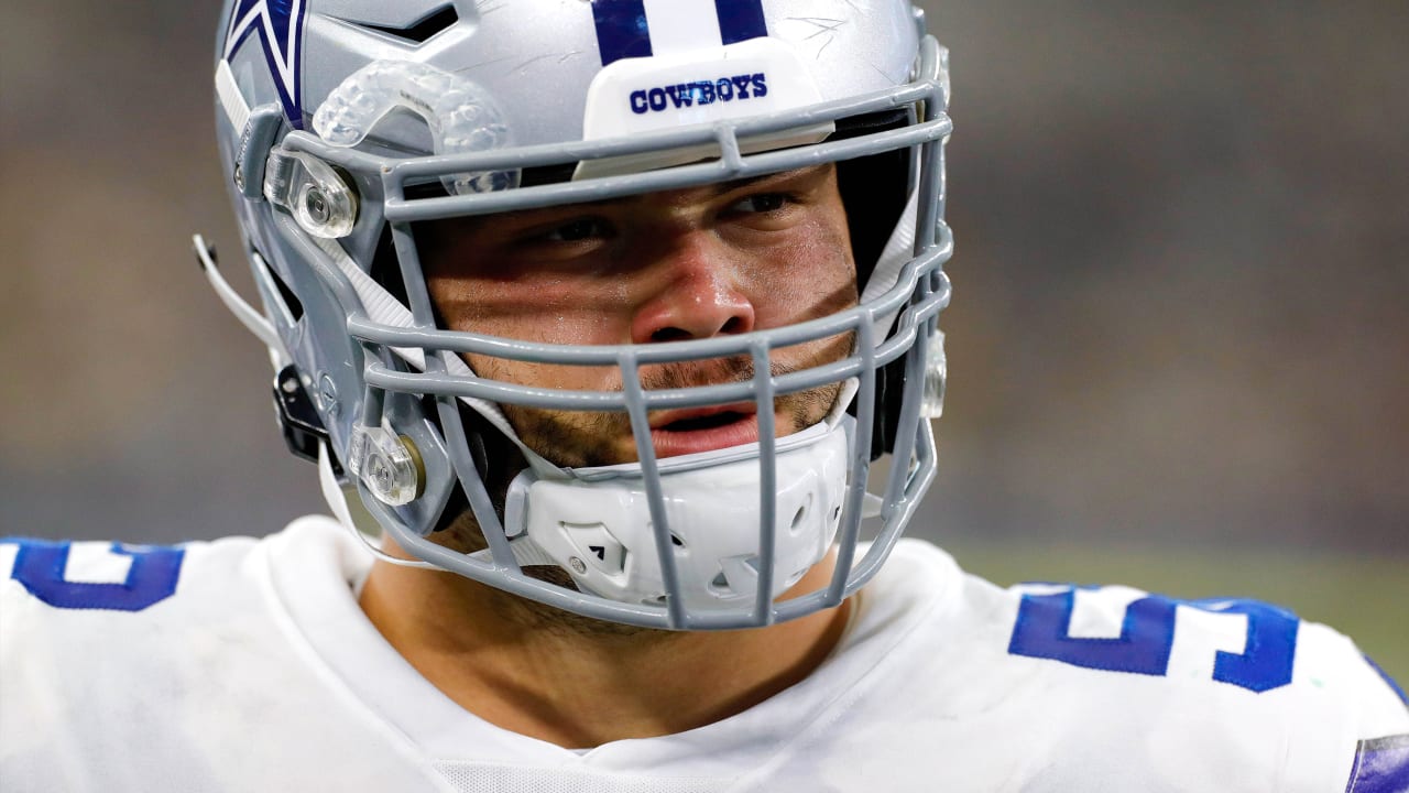 Guard Connor Williams Tore ACL vs. Buffalo