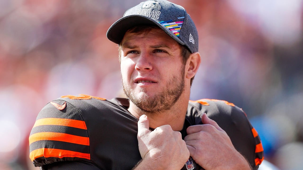 Cowboys Expected To Sign QB Garrett Gilbert