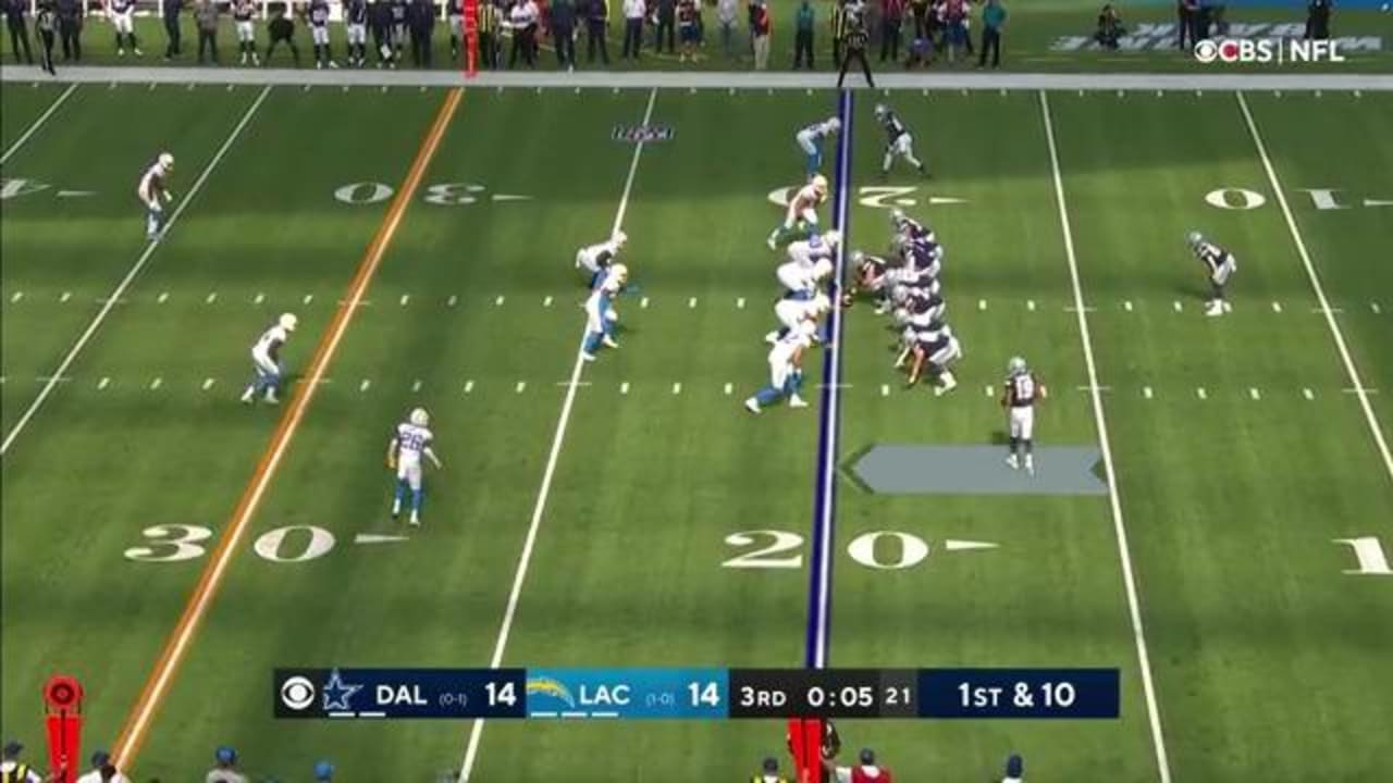 Tony Pollard Bolts Through Defense for 28 Yards