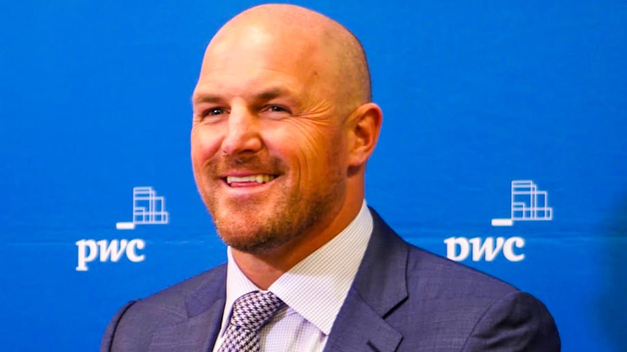 Witten “Honored” to Give Out His Annual Award