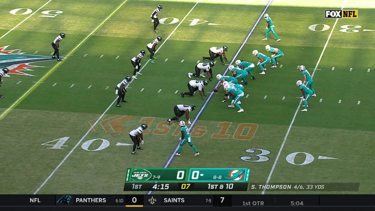 Skylar Thompson Throws to Durham Smythe for 26-yards