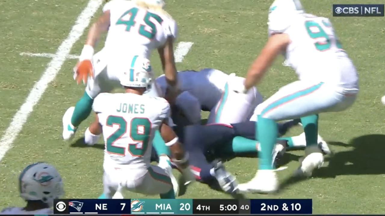 Miami Dolphins get fumble recovery