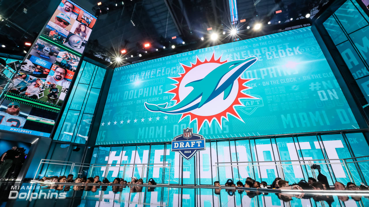 Mock Draft Roundup 2.0 | Who Will The Dolphins Select At No. 13?