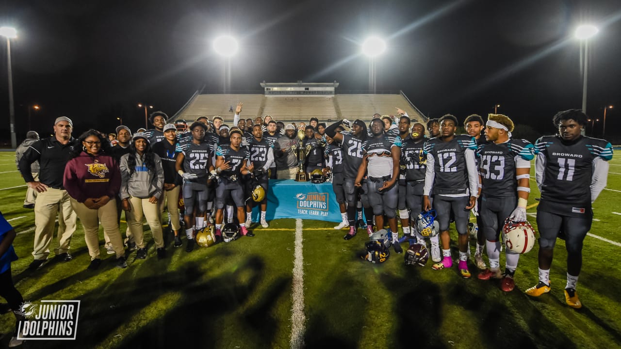 DOLPHINS DARKROOM: Football Fridays | Dade vs. Broward All-Star Game