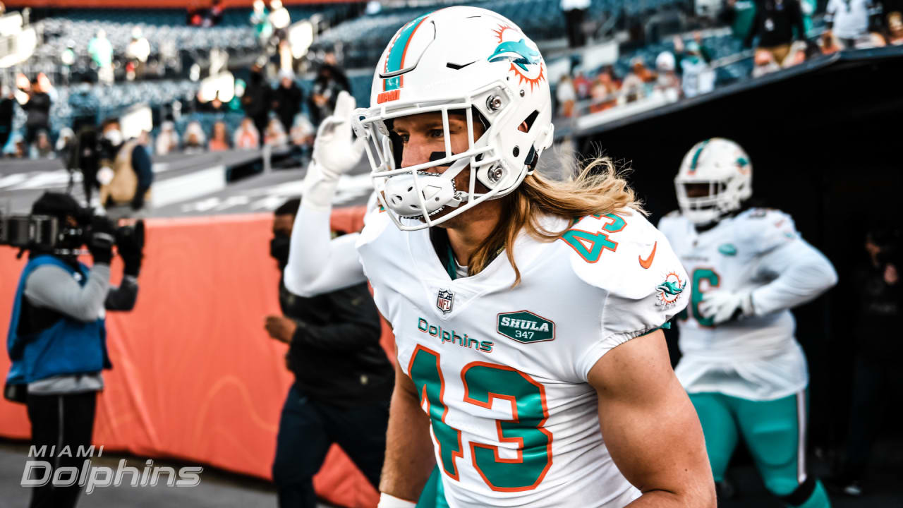 Dolphins Linebacker Andrew Van Ginkel Small Town Kid to NFL Play Maker