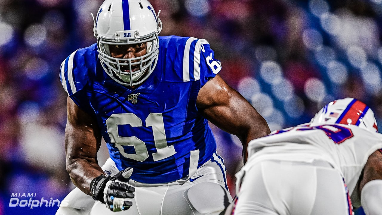 Dolphins Sign J'Marcus Webb, Place Andrew Van Ginkel On IR