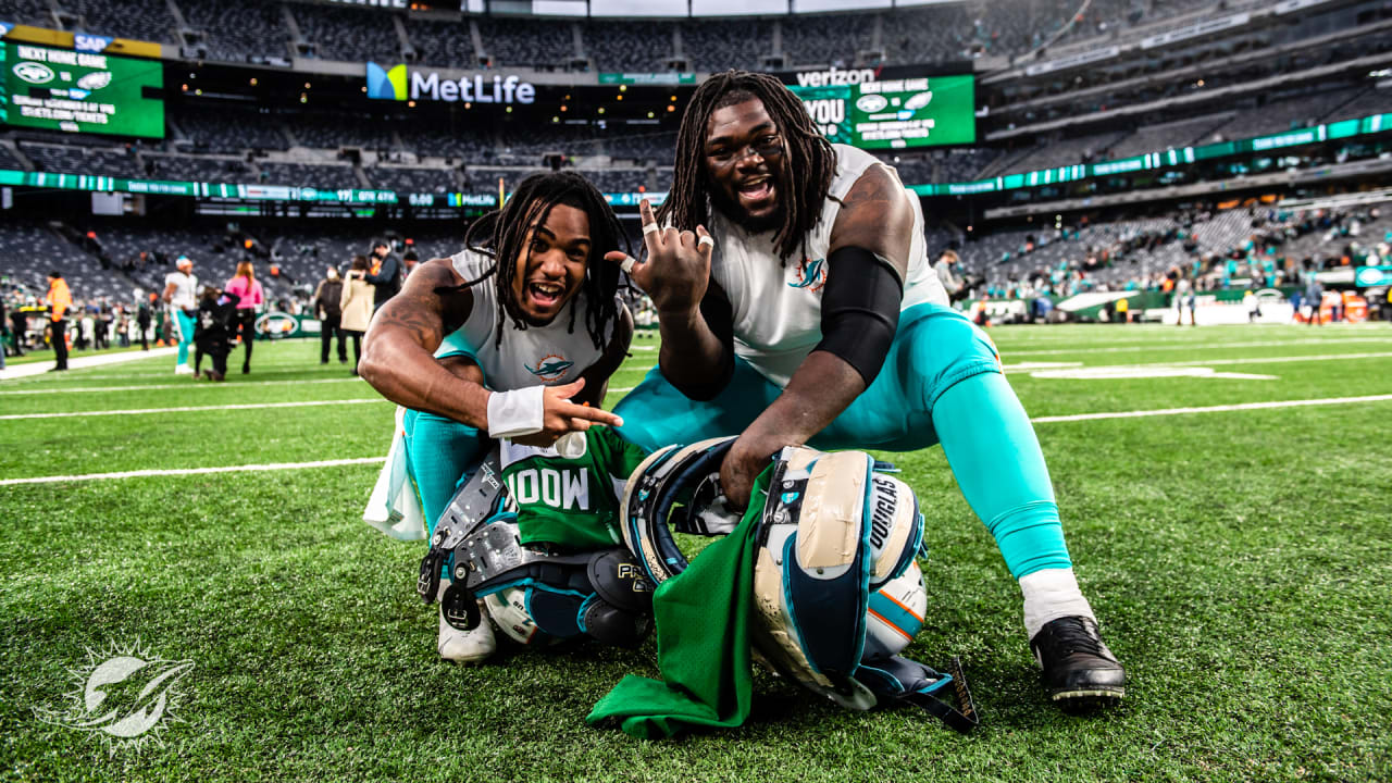 PHOTOS: Top 25 - Dolphins at Jets