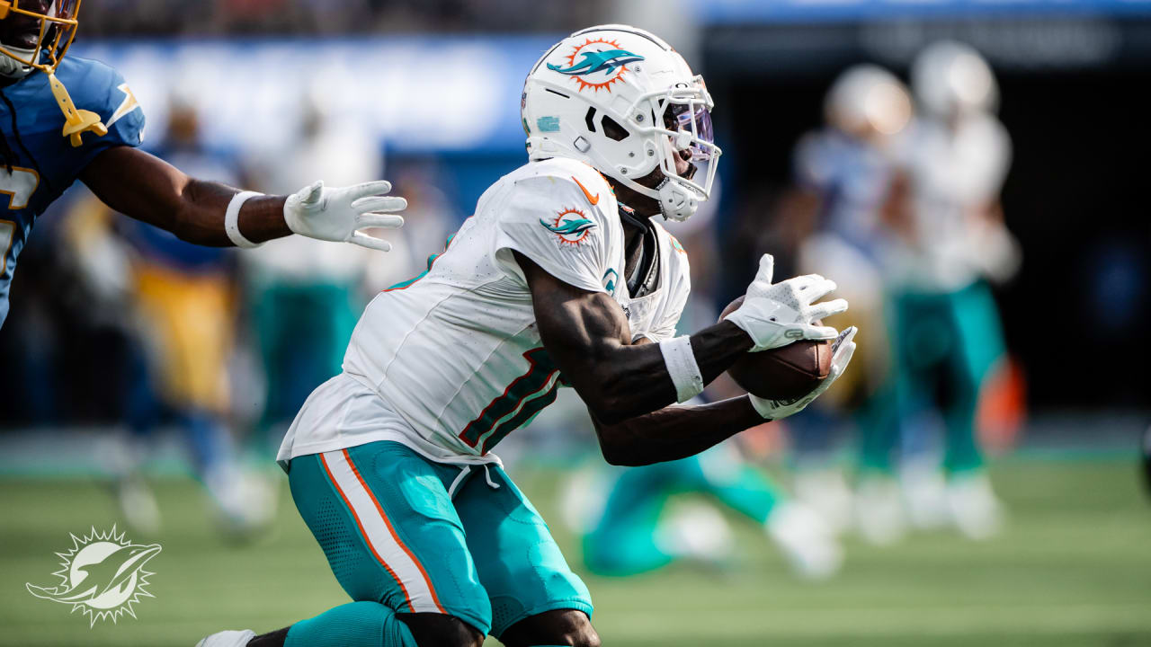 Can't-Miss Play: Tua Tagovailoa Hits Tyreek Hill for 47-Yard Gain Late in Fourth Quarter