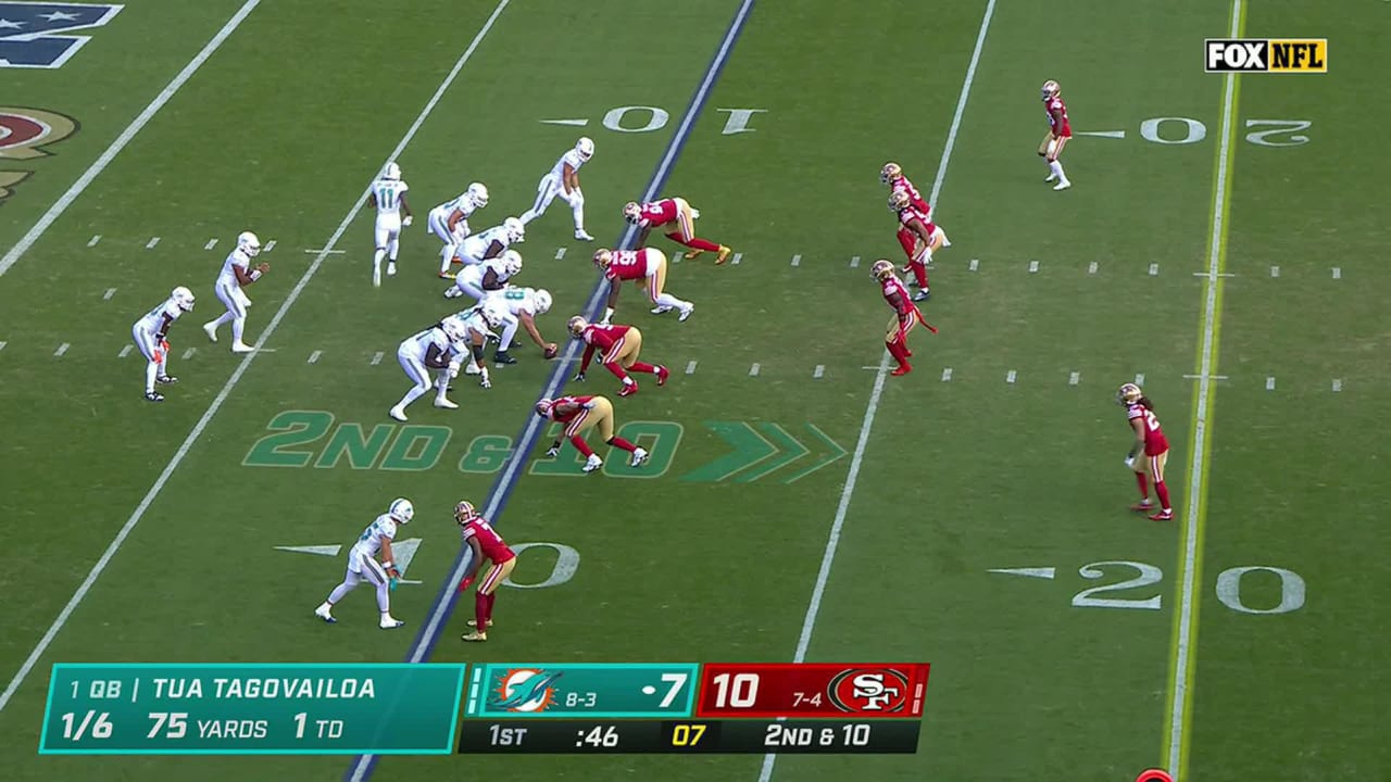 Tua Tagovailoa Throws 19-yard pass to Durham Smythe