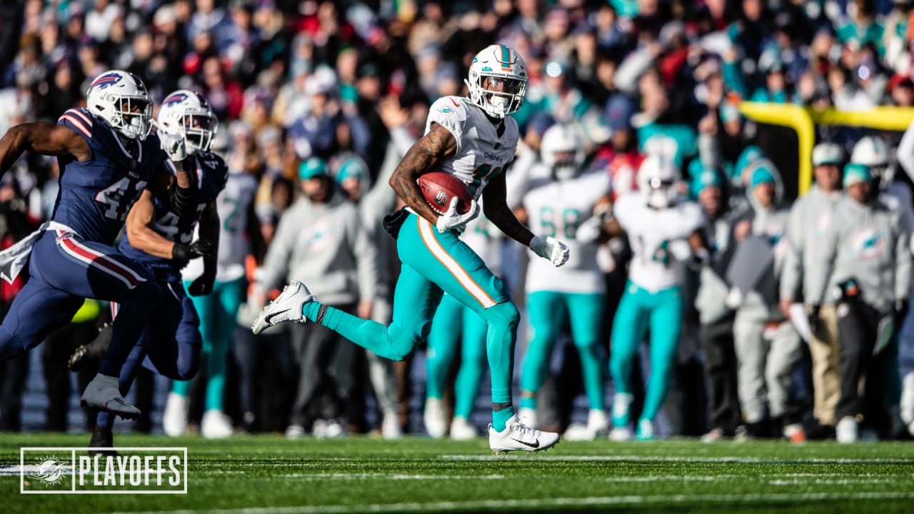 Cedrick Wilson Jr. goes the distance on 50-yard punt return