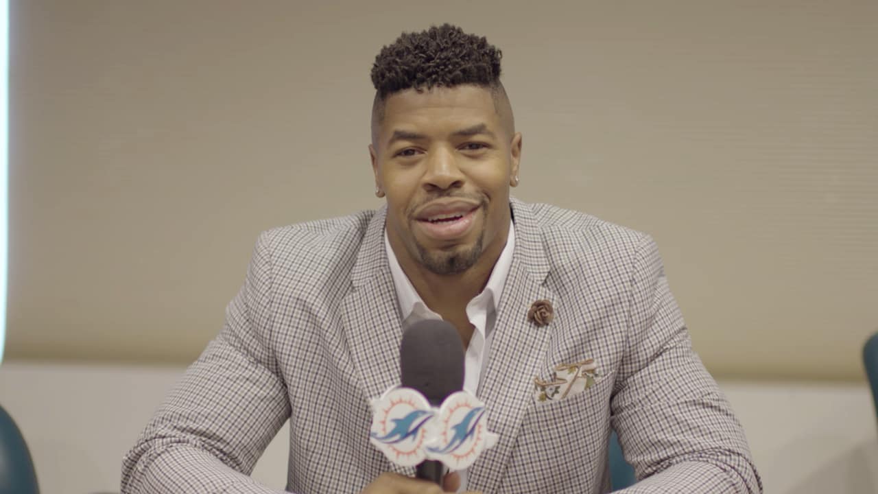 Cameron Wake Signs Extension