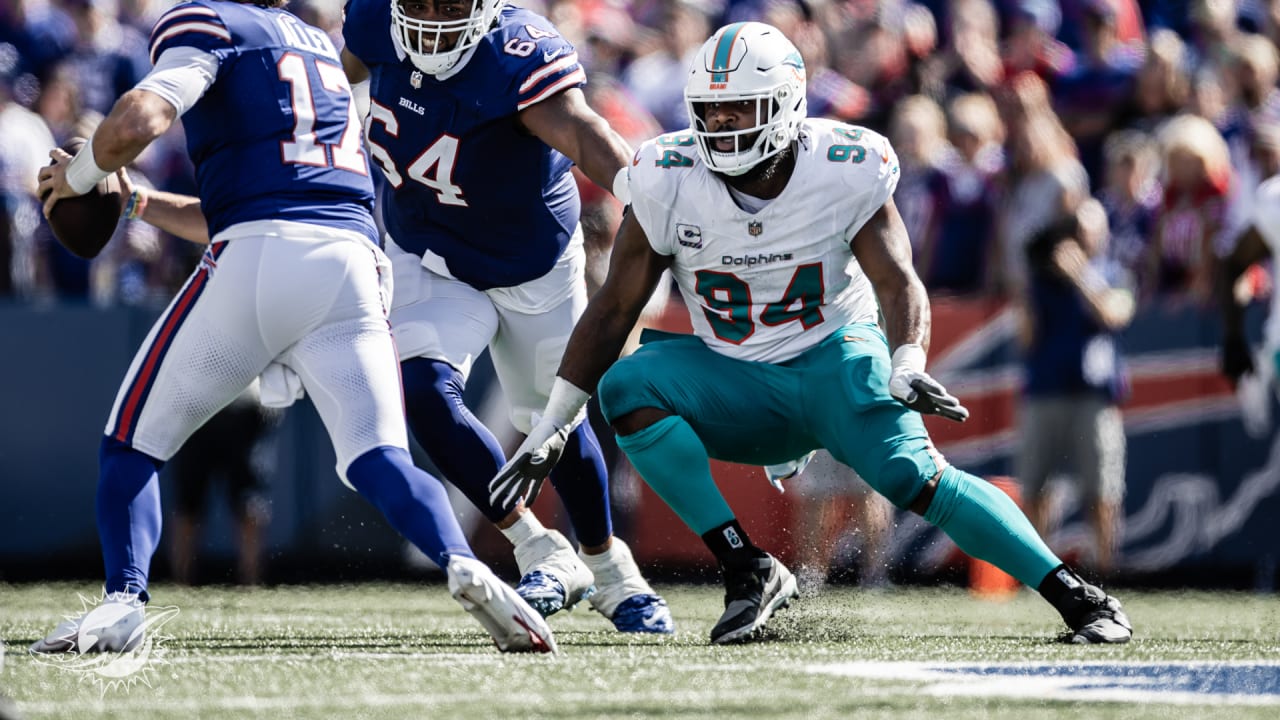 Miami Dolphins at Buffalo Bills Gameday Photos