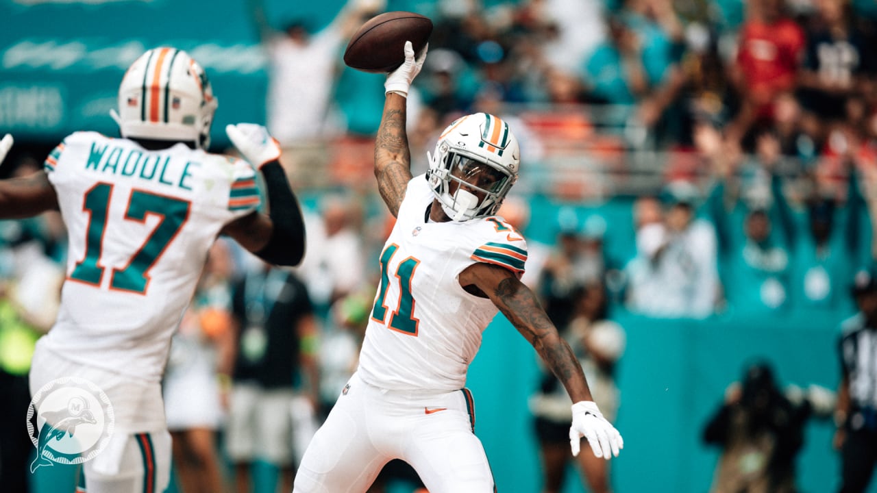 Cedrick Wilson Jr.'s First TD as a Dolphin Makes it a 13-7 Game