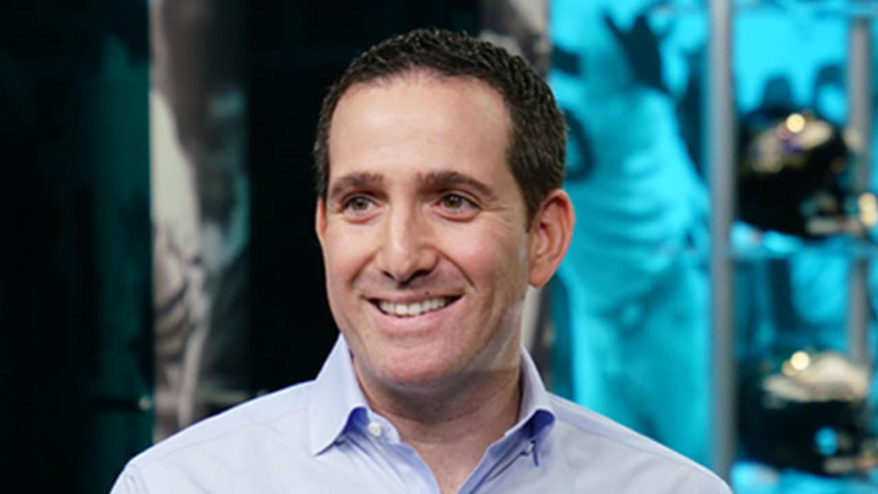 Roseman Reveals Note About Draft Board