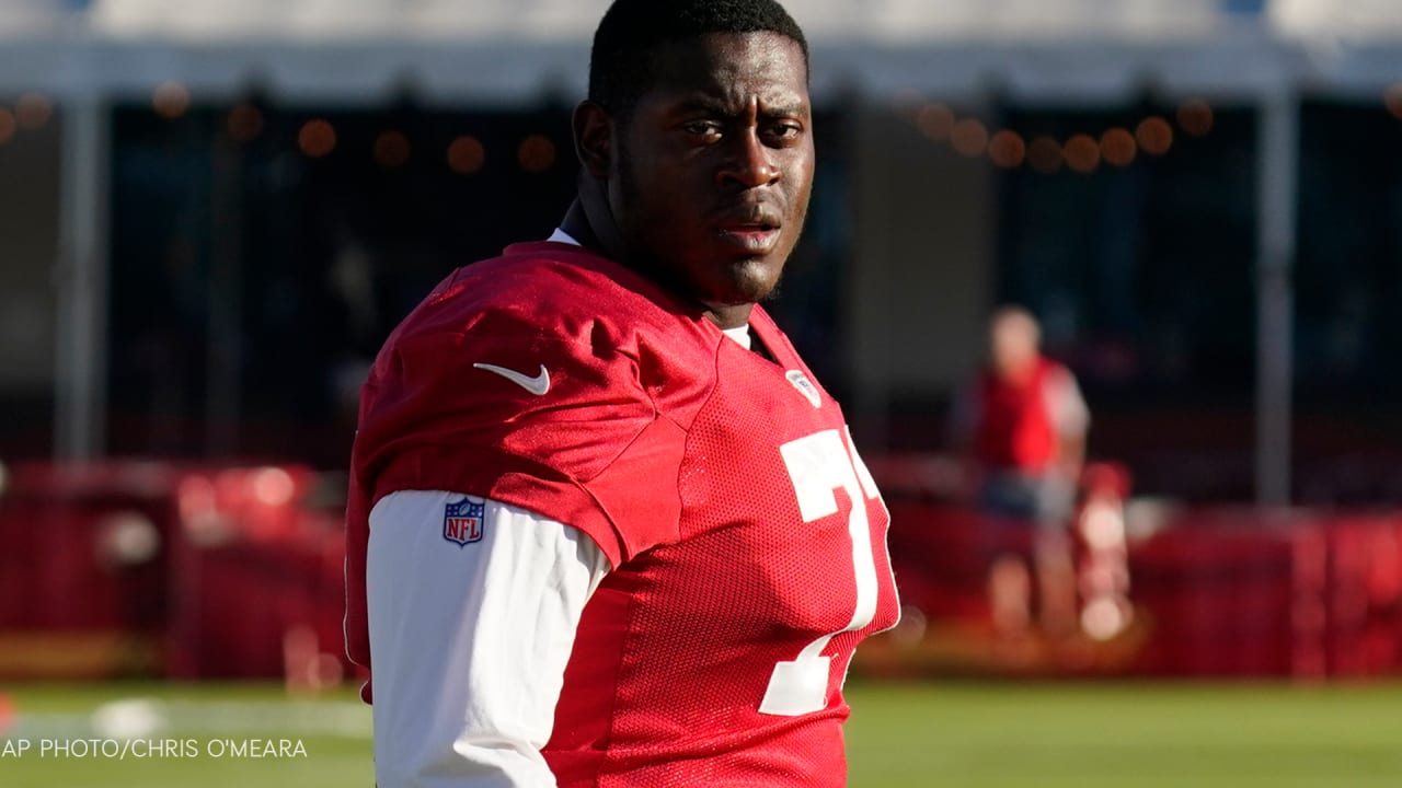 Eagles sign DT Kobe Smith as Training Camp opens