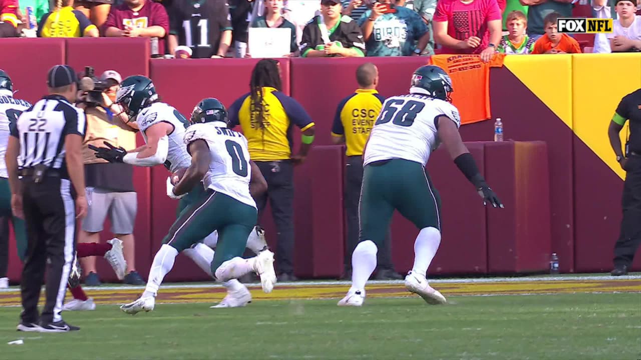 Highlight: D'Andre Swift rushes for a 7-yard TD vs. Commanders
