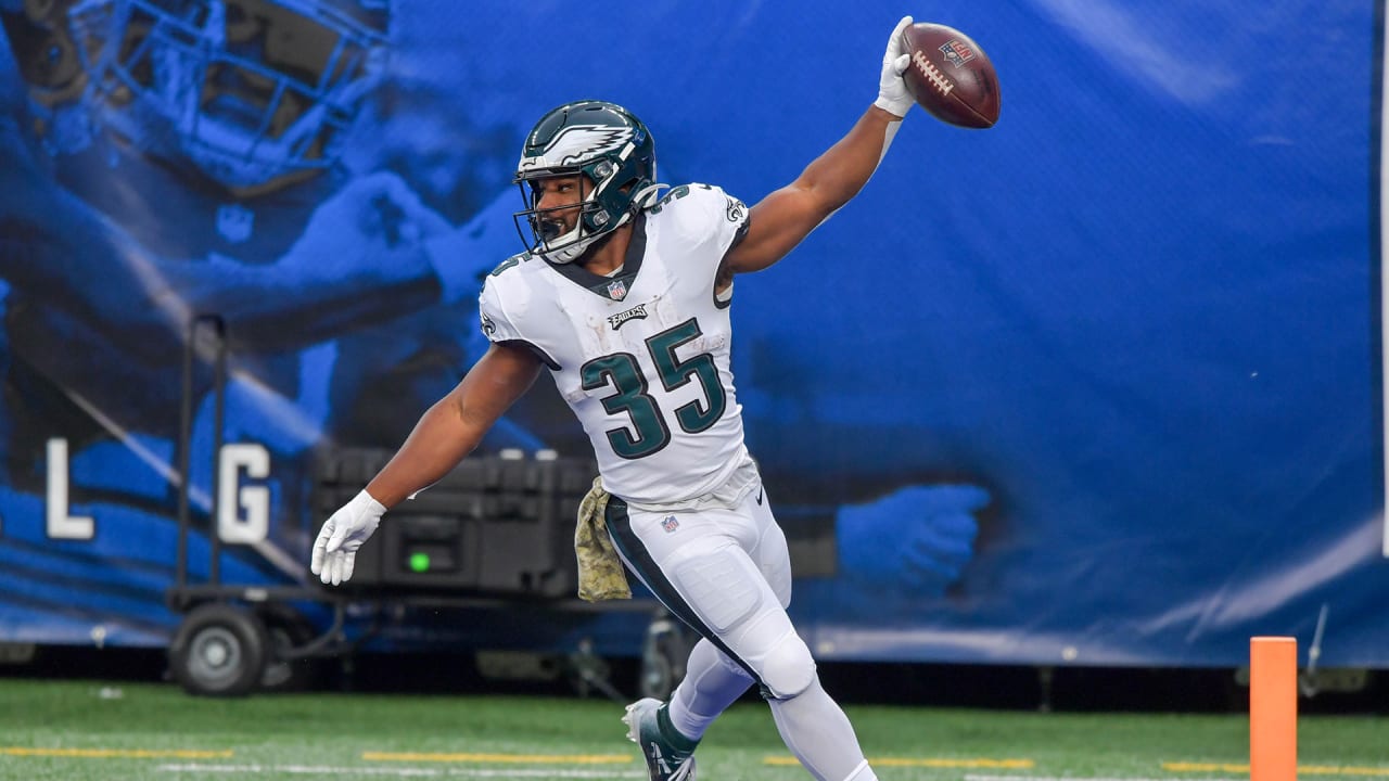 Highlight: Boston Scott rushes for a 56-yard touchdown vs. New York Giants