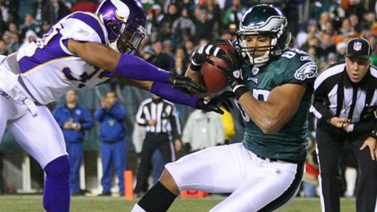Inside The Locker Room: TE Clay Harbor
