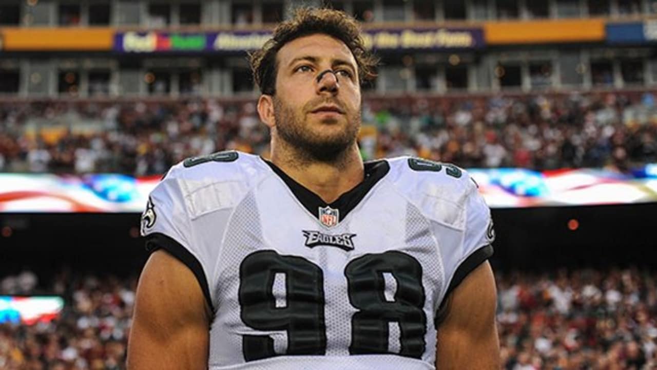 Linebackers Look Back At Monday's Performance