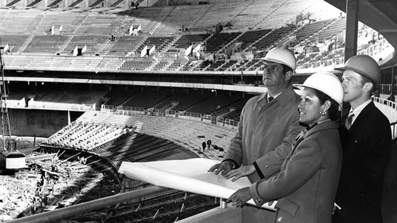 Celebrating the life and career of Leo Carlin