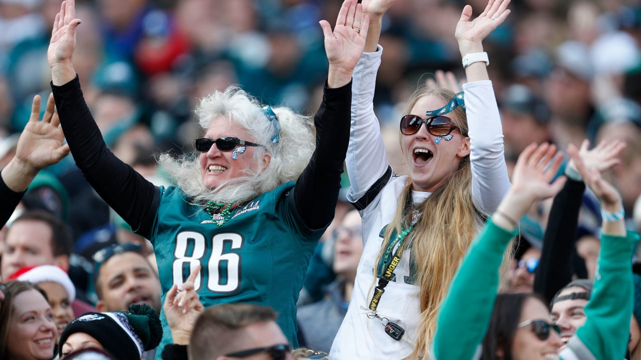 Best Fan Photos From Week 12