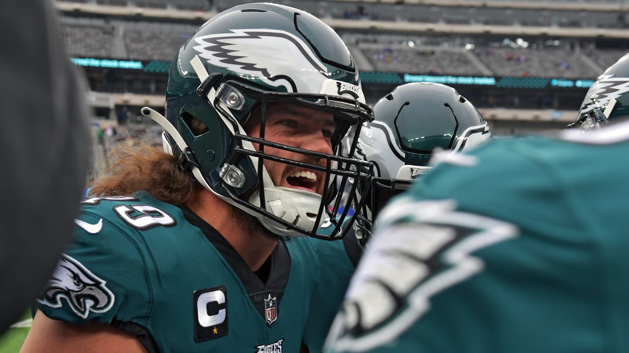Press Pass: Alex Singleton and Landon Dickerson | December 2, 2021