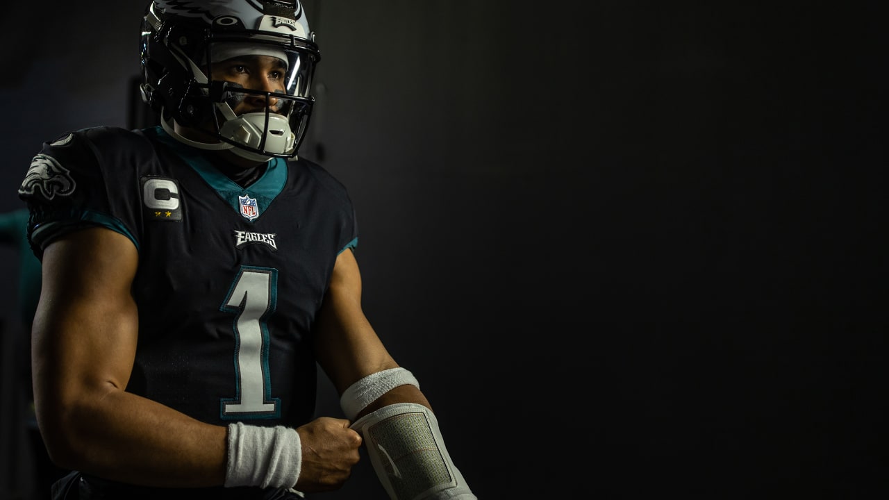 2023 Eagles Training Camp Roster Outlook: Quarterback