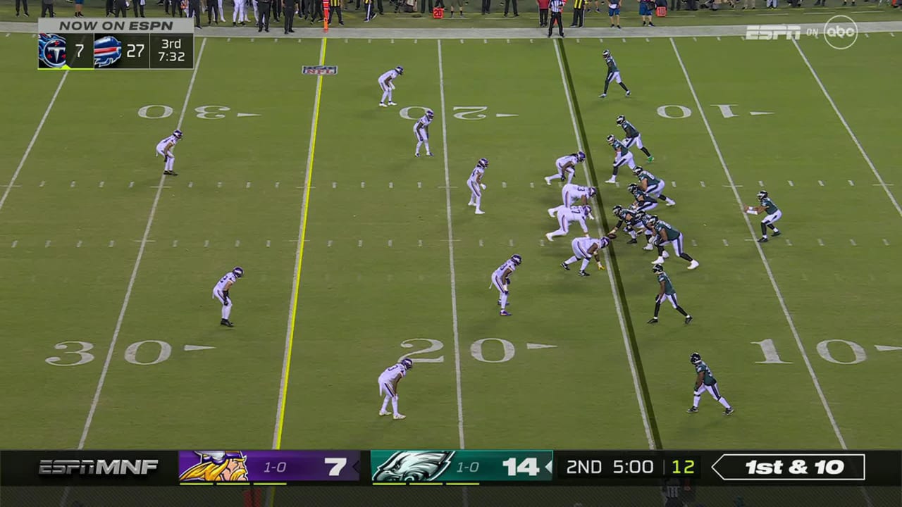 Highlight: DeVonta Smith goes back-to-back over middle to reel in ...